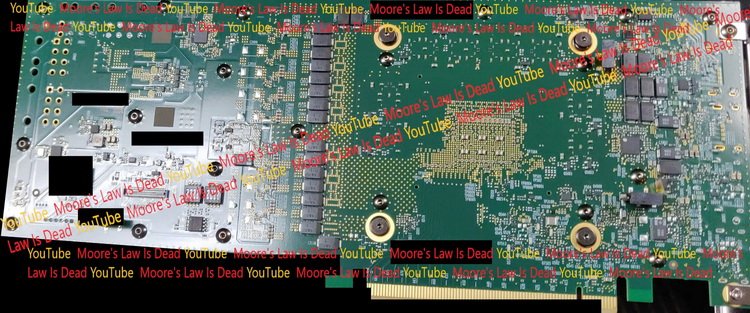 A parte de trás do PCB da placa de vídeo para jogos emblemática Intel ...